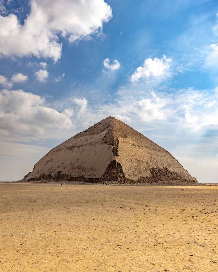 Dahshur amazing of Ancient Egypt : the Bent and Red Pyramids